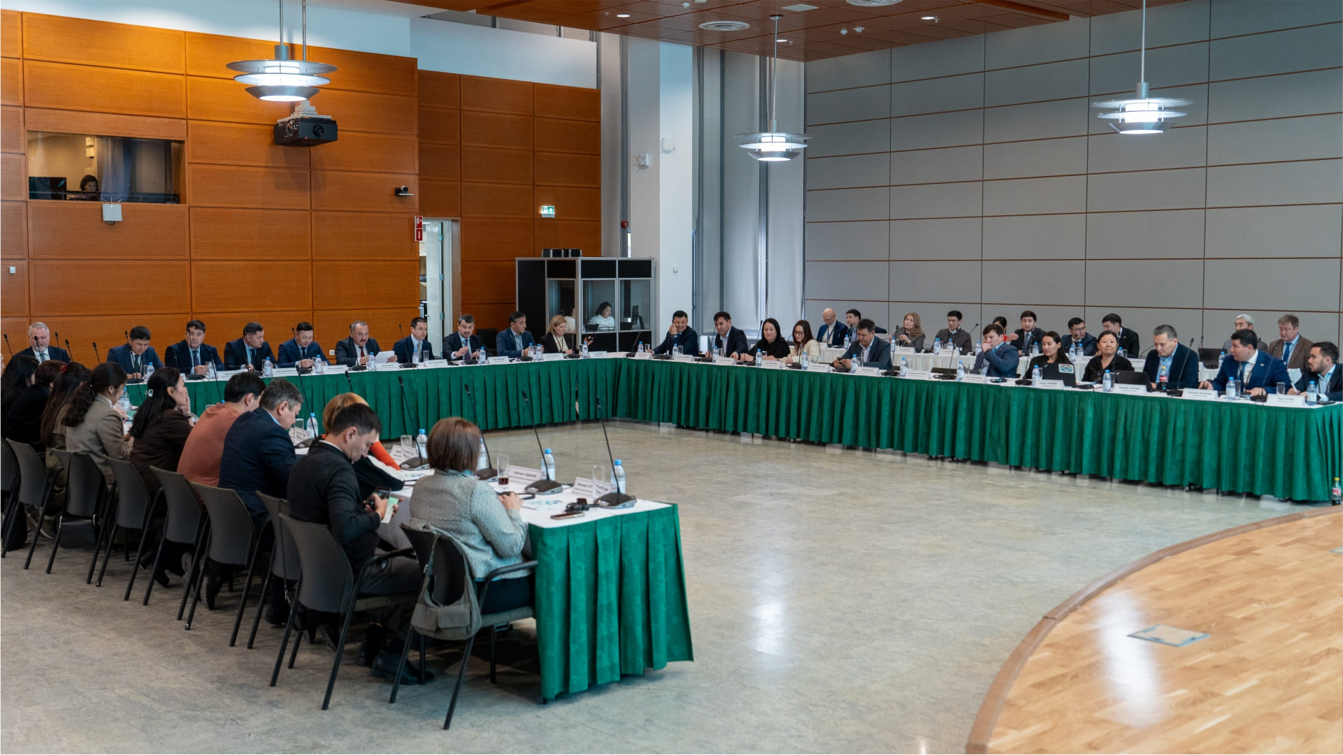 VICE-MINISTER OF ECOLOGY AND NATURAL RESOURCES VISITS NORTH CASPIAN ...